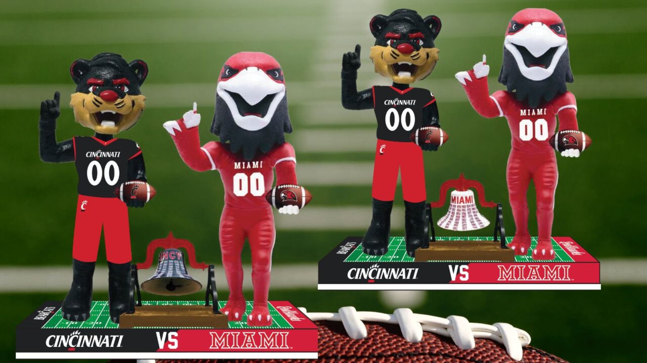 “I’m Not a Cat” Meme Bobbleheads Unveiled – National Bobblehead Hall of ...